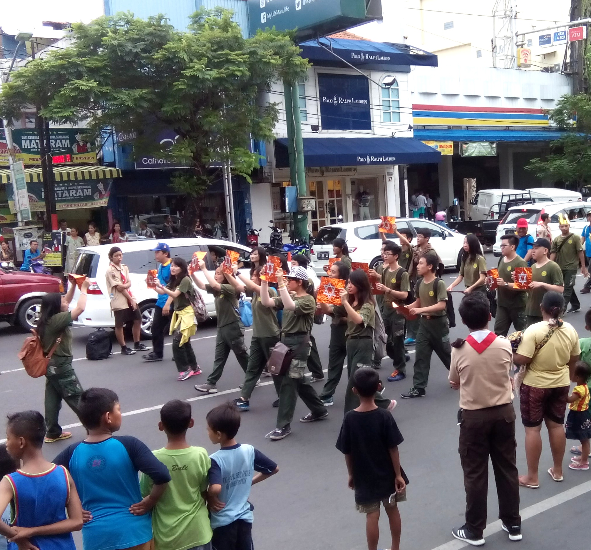 Ada Simbol Zionis Yahudi di Karnaval Paskah Semarang - Salam Online